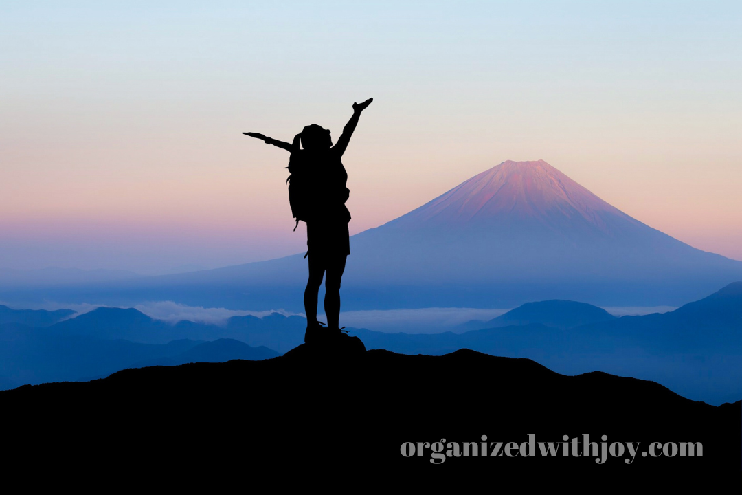 GET UNCOMFORTABLE | organized with joy